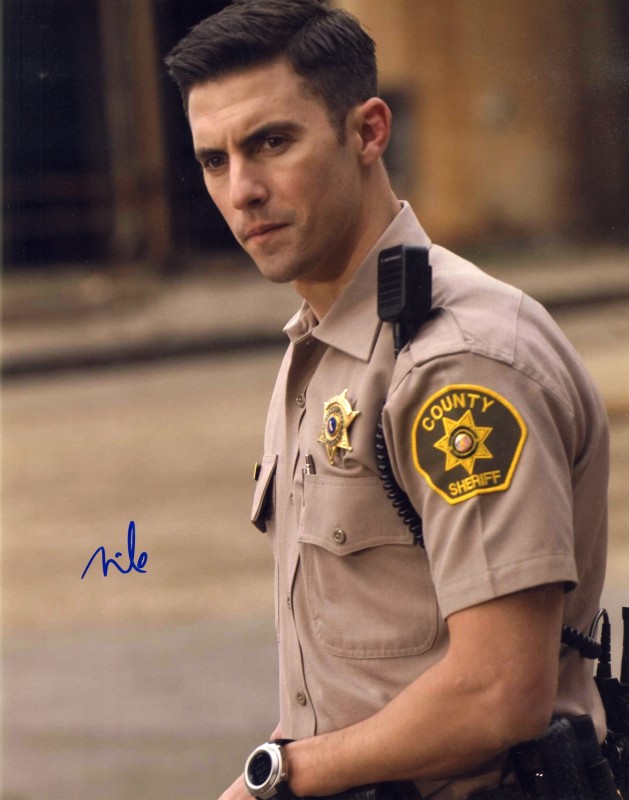 Milo Ventimiglia autograph, item FP682335