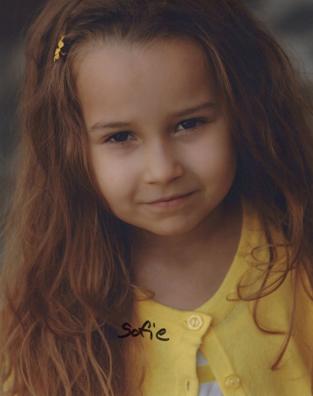 Sofie Taylor autograph, item FP628651