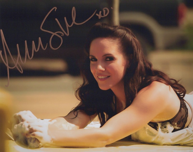 Anna Silk autograph, item FP637709