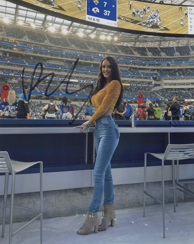 Rachel Stuhlman autograph, item FP505433