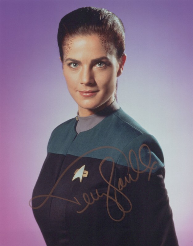 Terry Farrell autograph, item FP588877