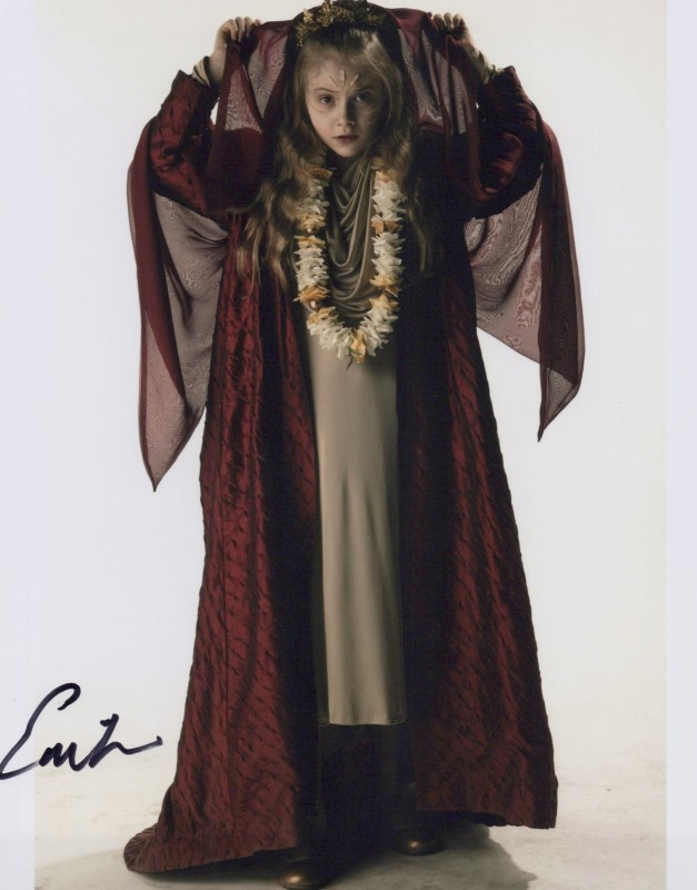 Emilia Jones autograph, item FP770785