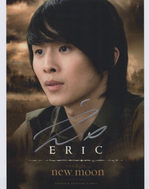Justin Chon autograph, item FP651544