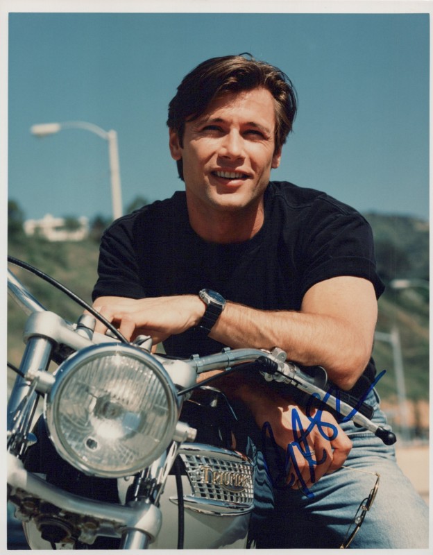 Grant Show autograph, item FP674598