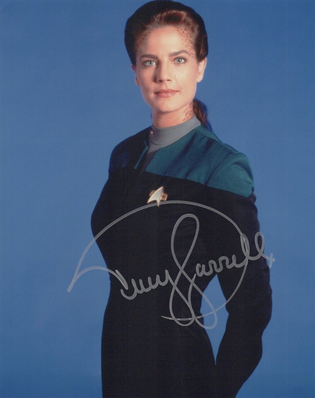 Terry Farrell autograph, item FP682854