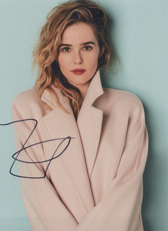Zoey Deutch autograph, item FP576910