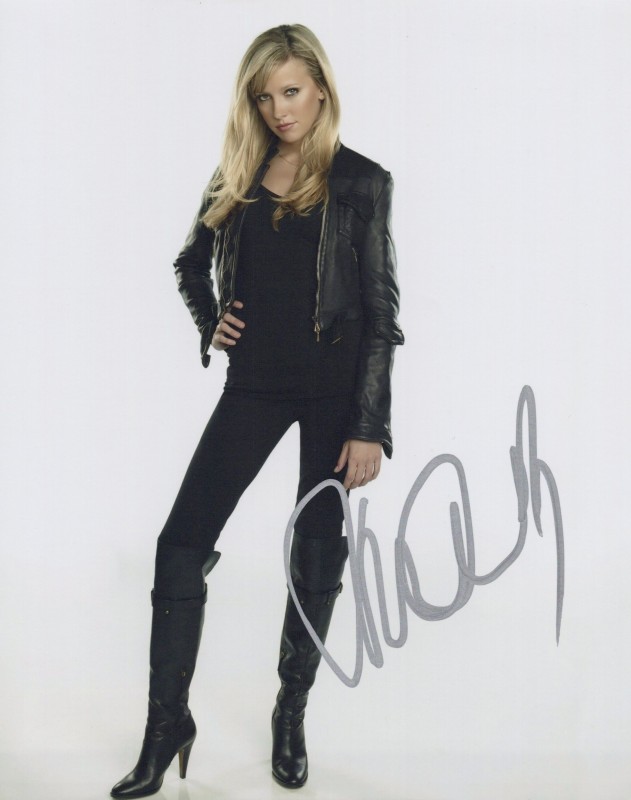 Katie Cassidy autograph, item FP617742