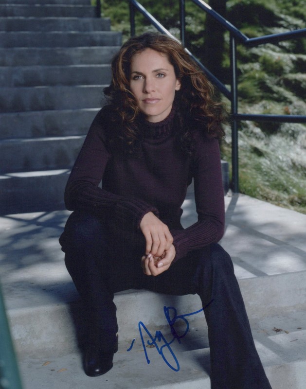 Amy Brenneman autograph, item FP653339
