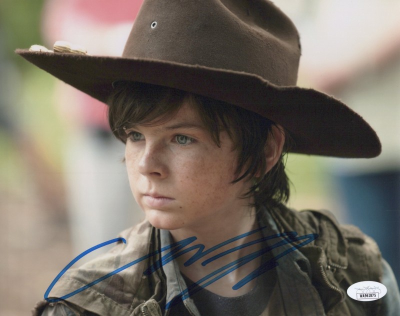 Chandler Riggs autograph, item FP643373