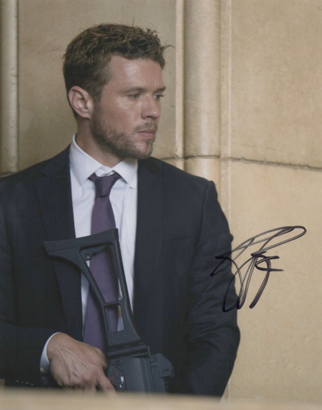 Ryan Phillippe autograph, item FP630398