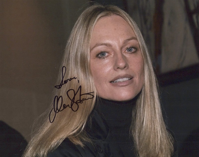 Mary Stavin autograph, item FP643703