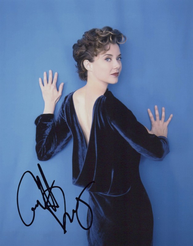Annette Bening autograph, item FP638346