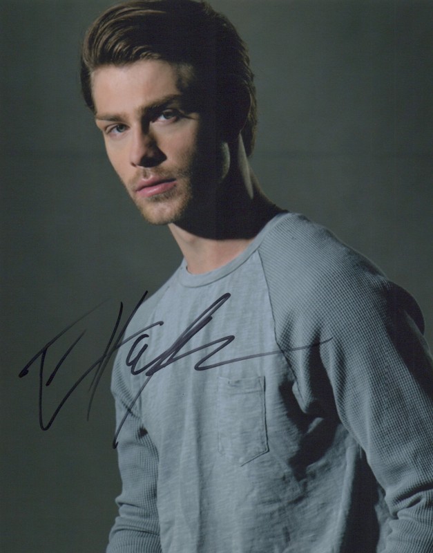 Evan Hofer autograph, item FP872076
