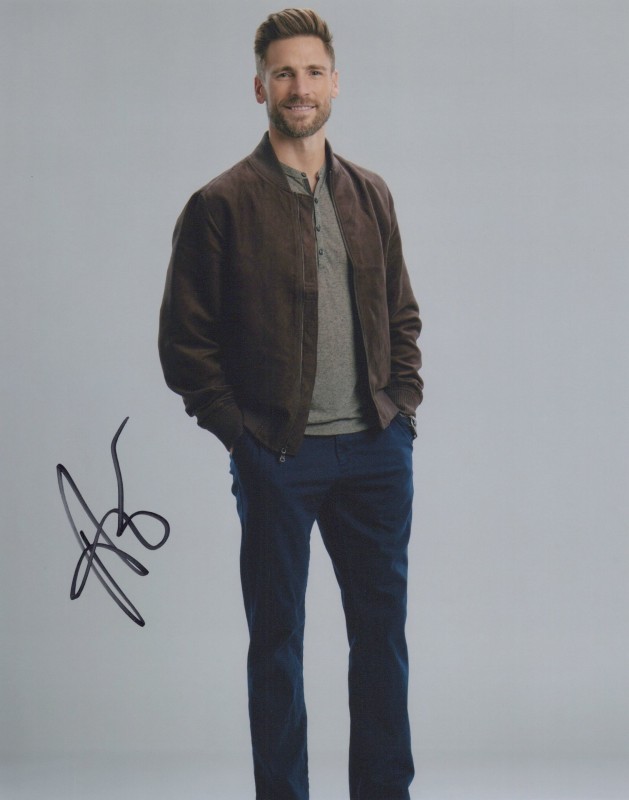 Andrew Walker autograph, item FP666727