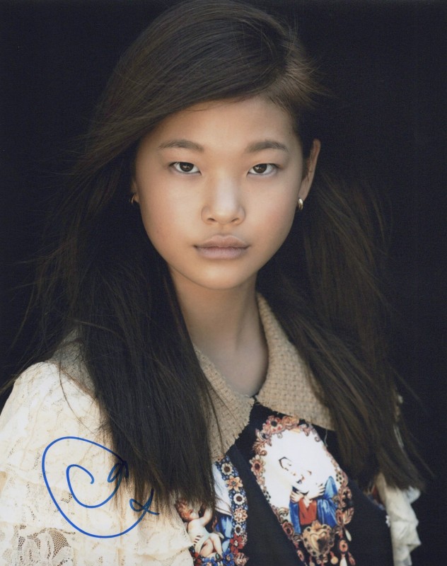 Caitlin Kim autograph, item FP692341