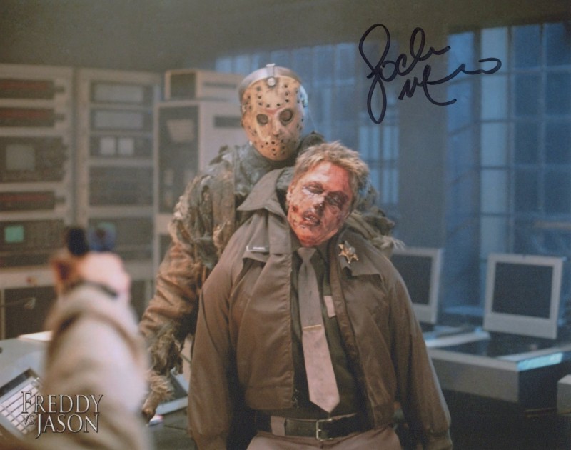 Lochlyn Munro autograph, item FP832906