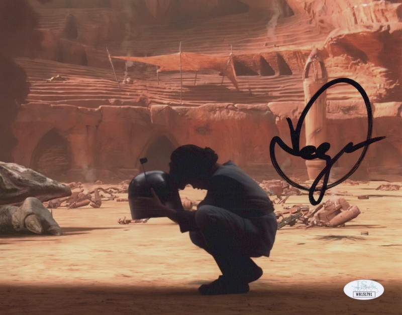 Daniel Logan autograph, item FP772618