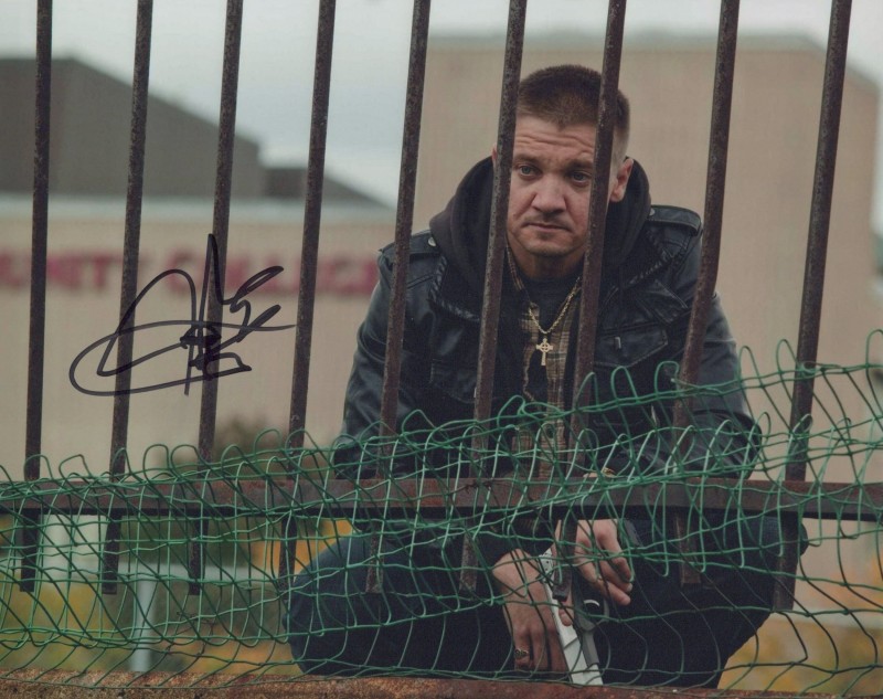 Jeremy Renner autograph, item FP810716