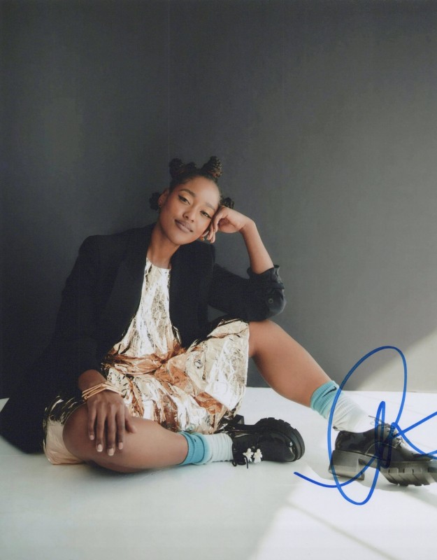 Arsema Thomas autograph, item FP796479