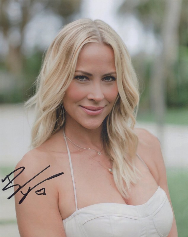 Brittany Daniel autograph, item FP809177