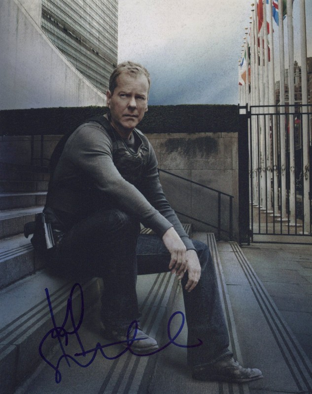 Kiefer Sutherland autograph, item FP813566