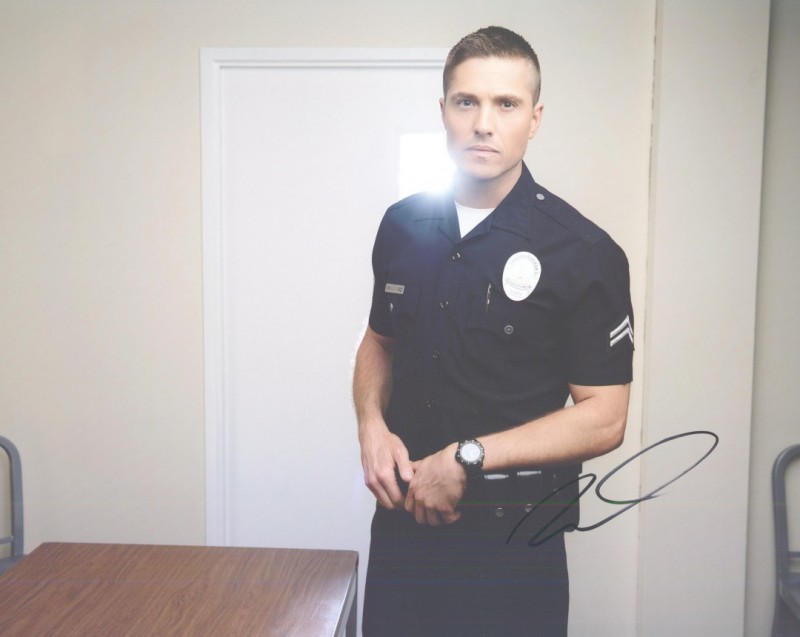 Eric Winter autograph, item FP796694