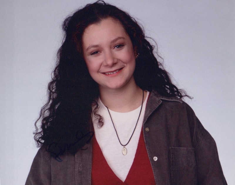Sara Gilbert autograph, item FP795157