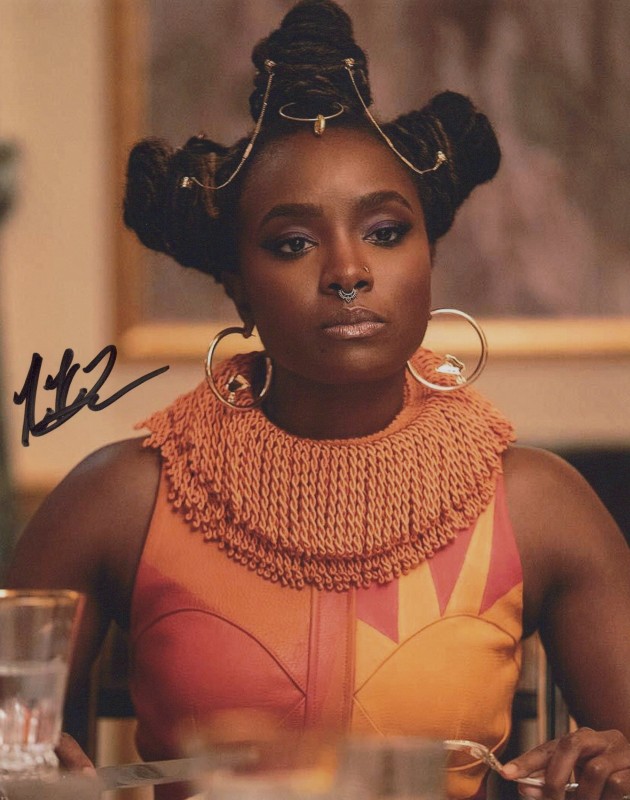 KiKi Layne autograph, item FP830628