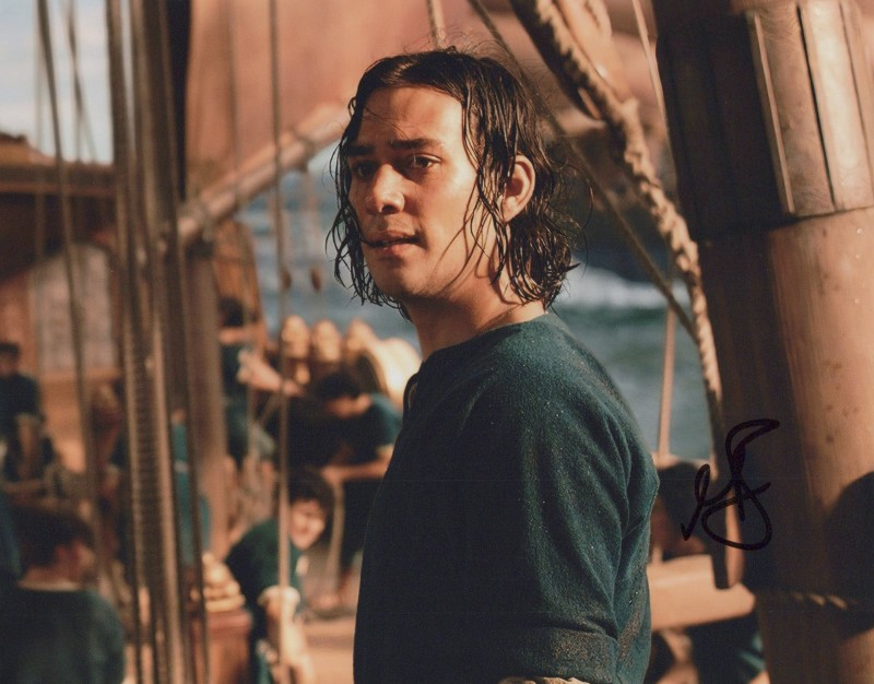 Maxim Baldry autograph, item FP794533