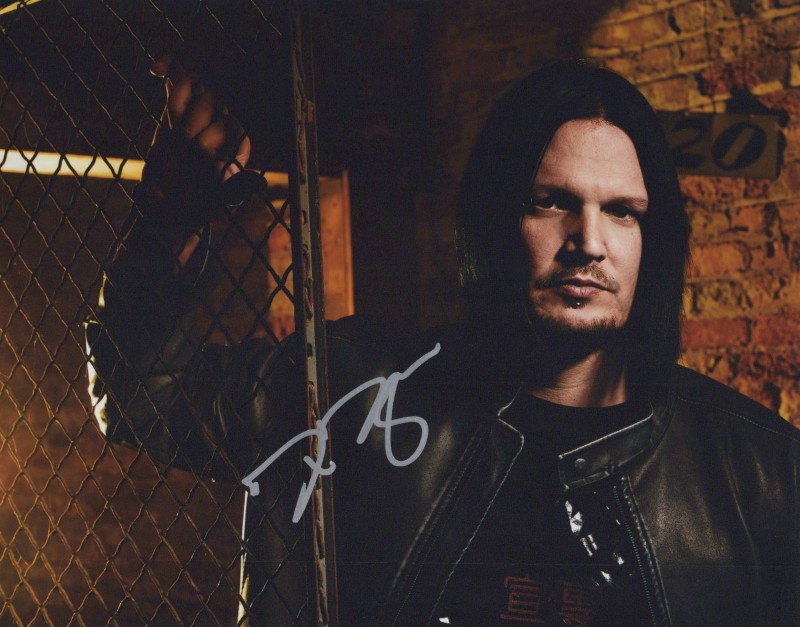Dan Donegan autograph, item FP794959
