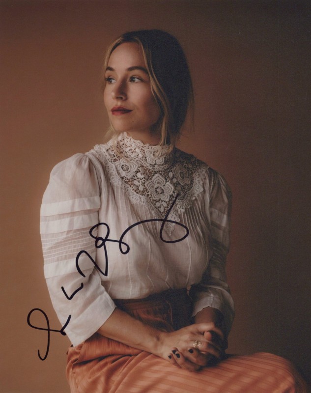 Sarah Goldberg autograph, item FP821235