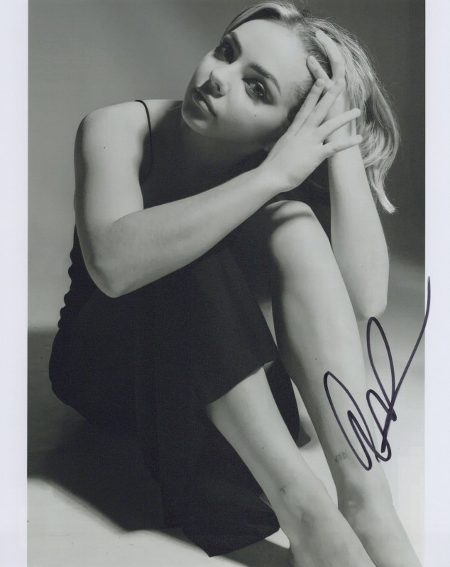 Lea Myren autograph, item FP851666