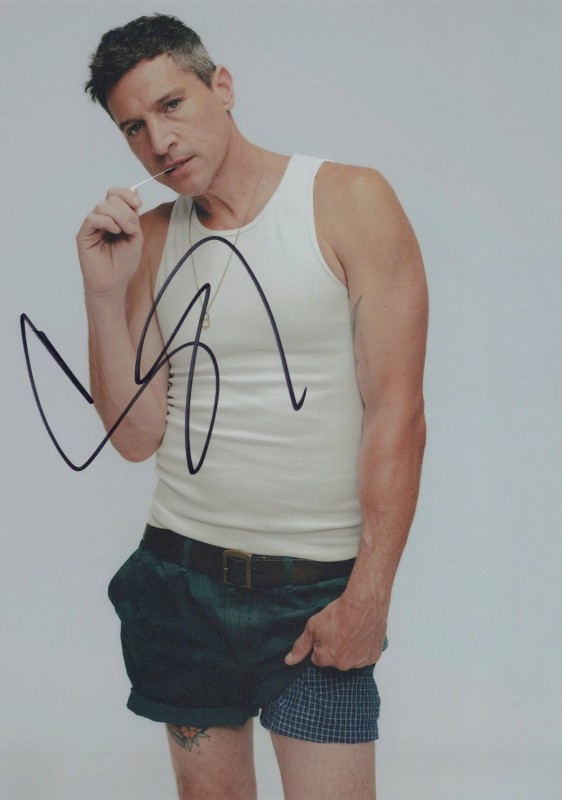 Simon Rex autograph, item FP822076
