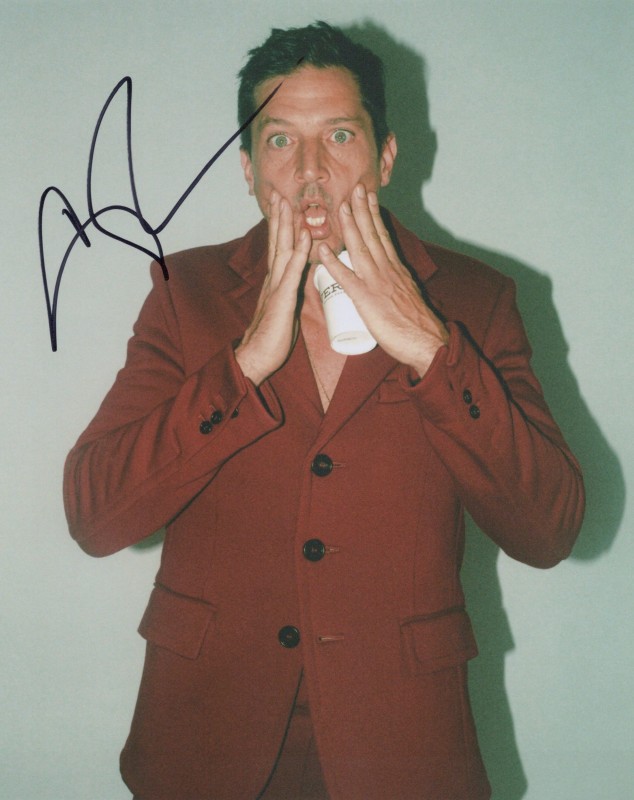 Simon Rex autograph, item FP844521