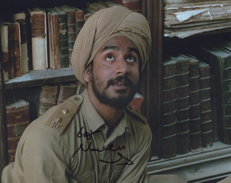 Naveen Andrews autograph, item FP820583
