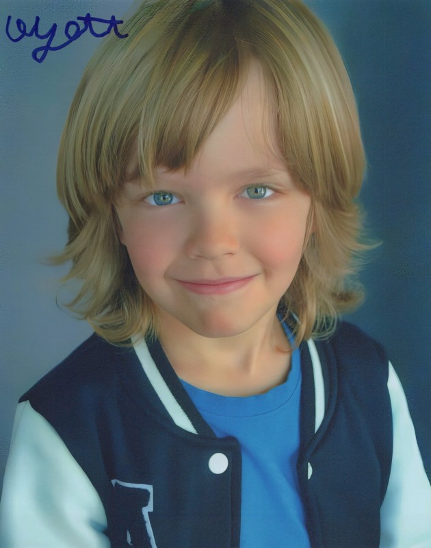 Wyatt Solis autograph, item FP835585