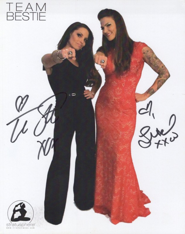 Team Bestie autograph, item FP903251