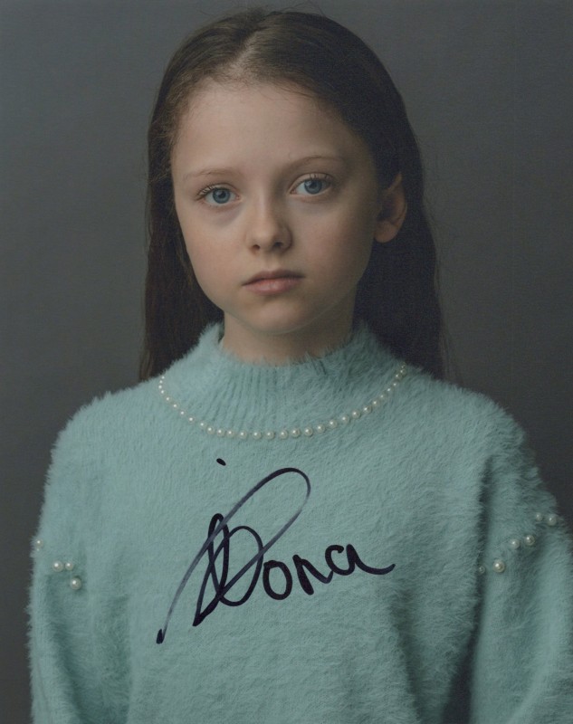 Iona Bell autograph, item FP960014