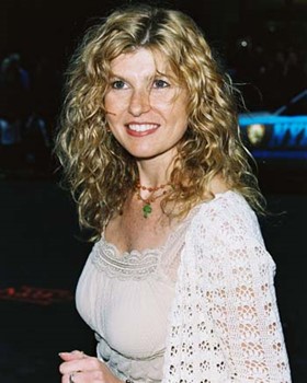 Connie Britton, item PH3000