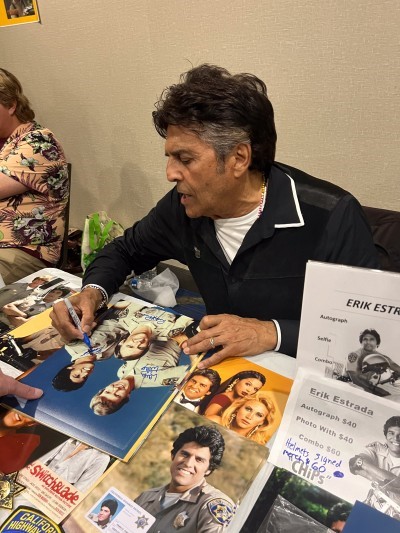 Erik Estrada autograph, item AW16072